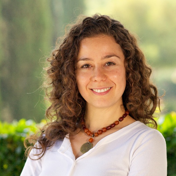 A Jewish Woman Explains Why She Reexamined Her Faith — Watchtower ...